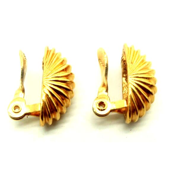 Monet | Jewelry | Vintage 95s Monet Shrimp Shell Earrings Paddleback ...